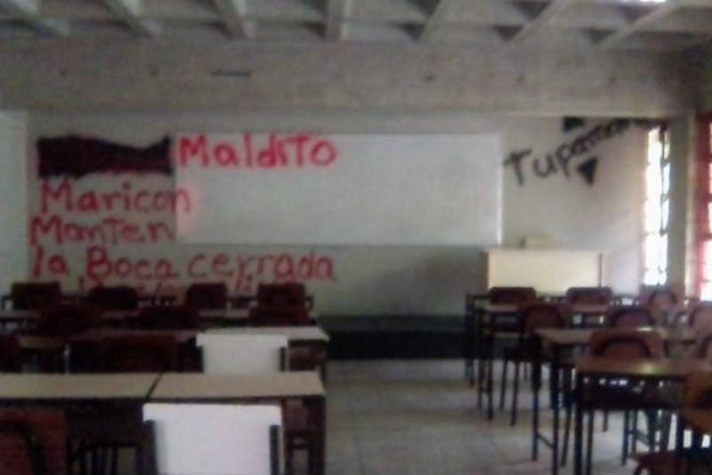 ¡GRAVE! Los mensajes amenazantes que dejaron los Tupamaros en un aula ...