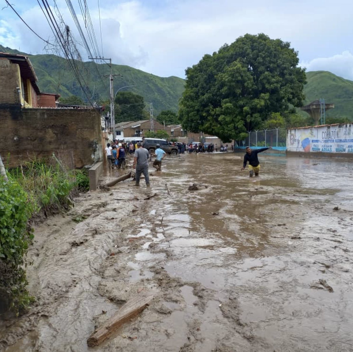 Imágenes que muestran la devastación ocurrida en El Castaño tras ...